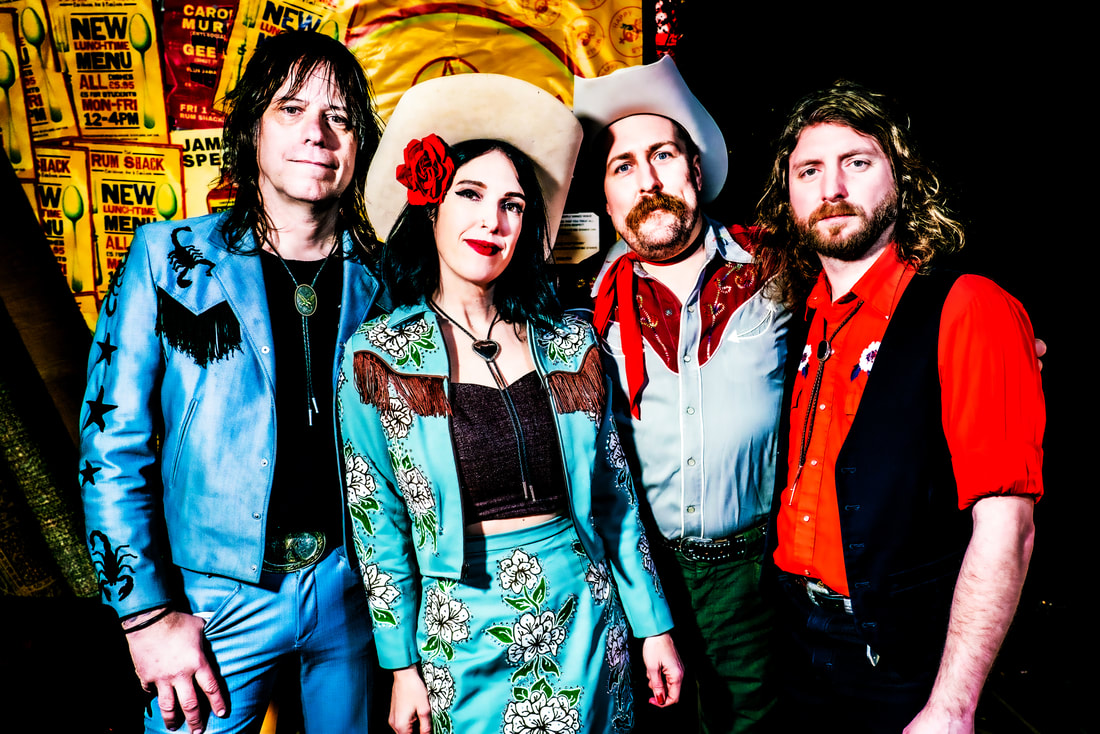 Jenny Don’t and the Spurs - Gullivers